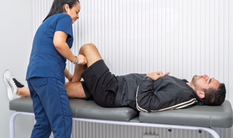 Knee Stiffness Exercises to Improve Flexibility & Reduce Pain